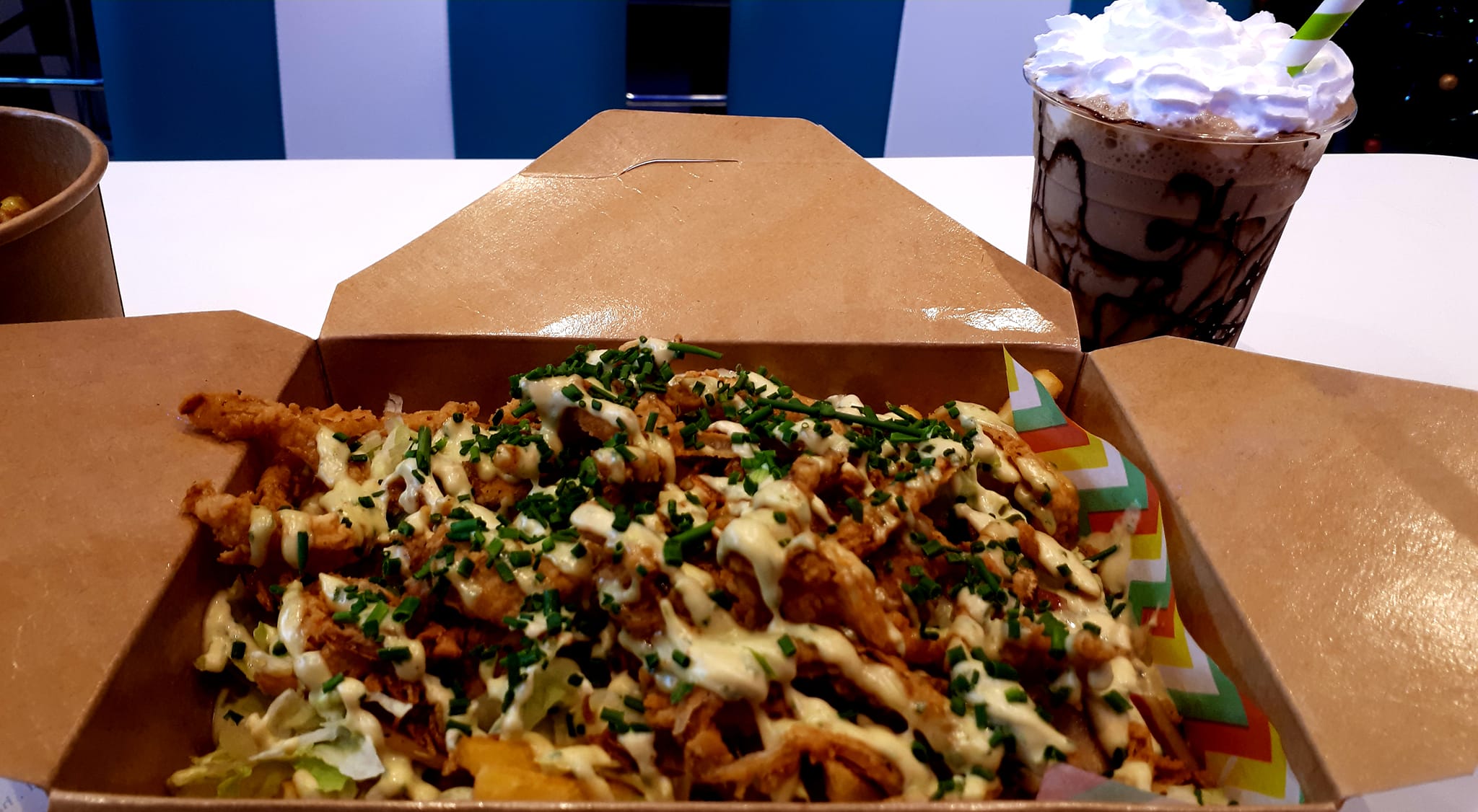 PLANET VEGAN: THE COOL VEGAN DINER ON LARK LANE!