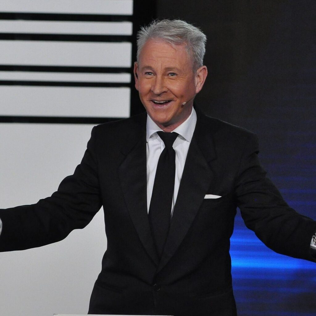 WORLD FAMOUS COMEDY HYPNOTIST COMING TO WEST KIRBY!