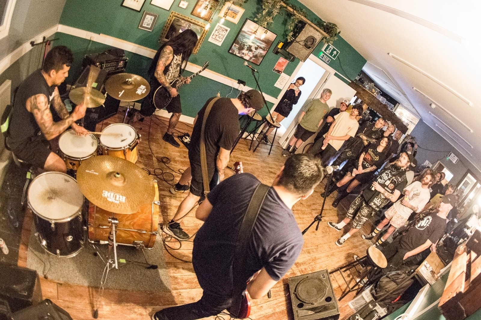 THE 'GEM' OF A VENUE THAT GIVES ARTISTS A FAIR DEAL! - La Vida Liverpool