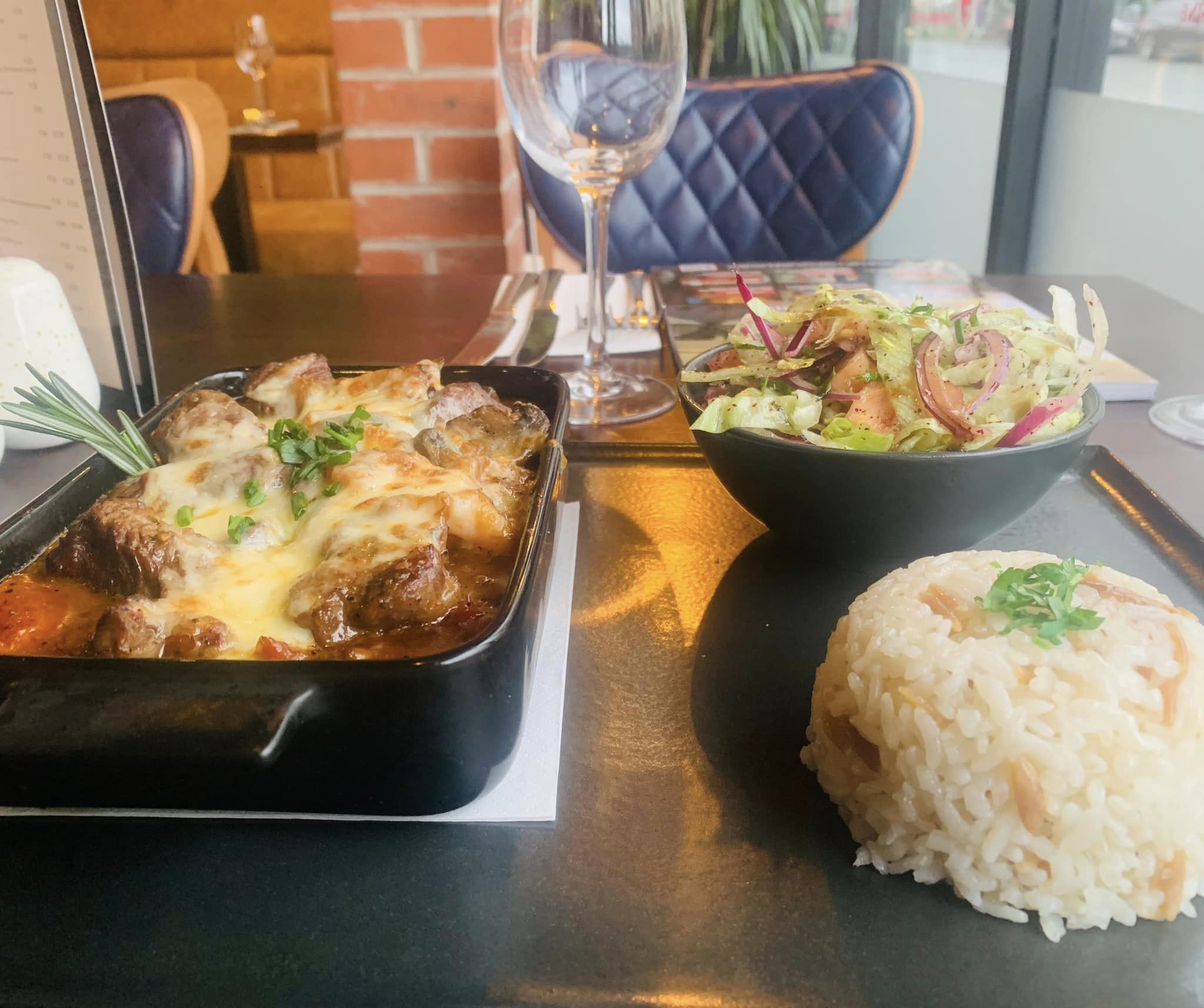 THE NEW HALEWOOD RESTAURANT RECEIVING GLOWING 5 STAR REVIEWS! - La Vida ...