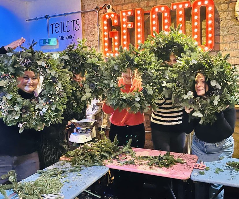 CHRISTMAS WREATH MAKING WORKSHOPS IN NEW BRIGHTON ARE BACK! - La Vida ...